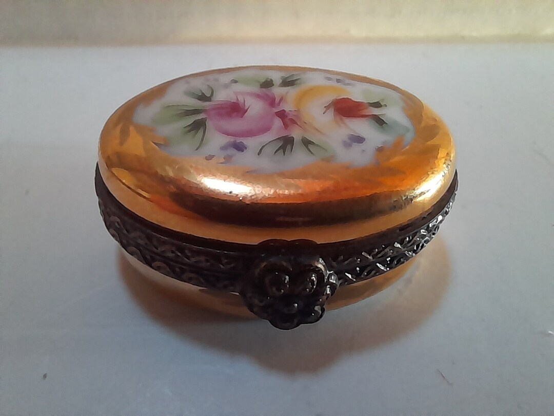 Beautiful Limoges France Pill Box, Handpainted With Gold and Floral ...
