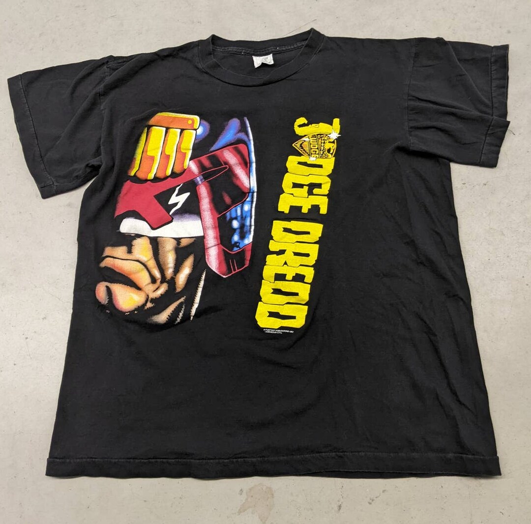 Vintage 1992 Judge Dredd Euro Print T-shirt - Etsy