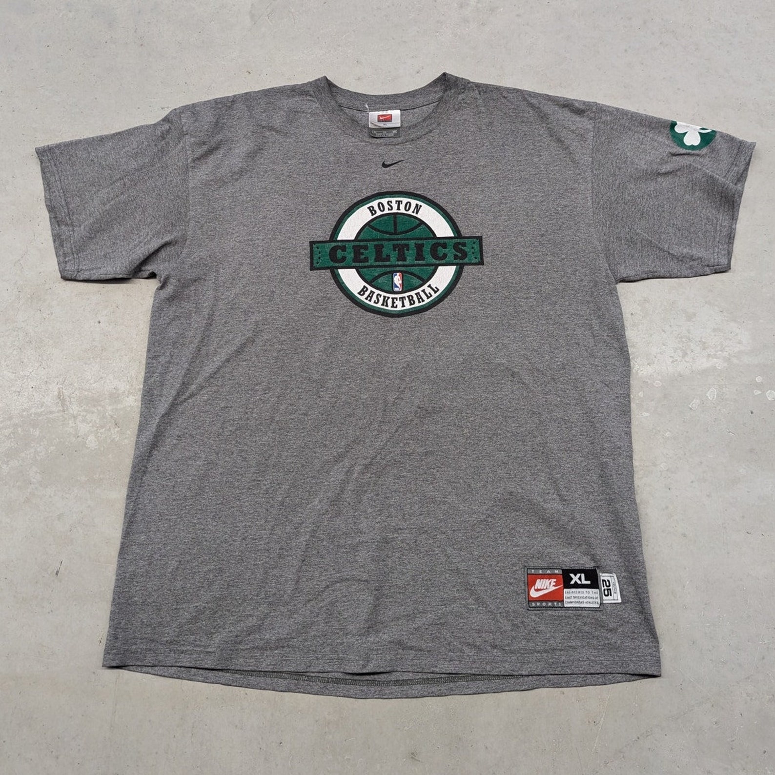 Early 2000s Boston Celtics NBA Nike Team T-shirt - Etsy