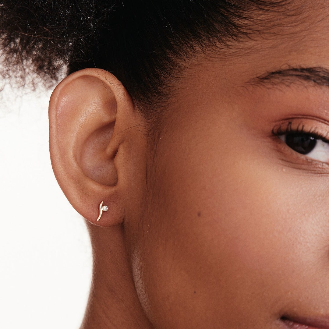 14K Solid Gold Diamond Horn Stud Earrings Italian Horn Earrings for ...