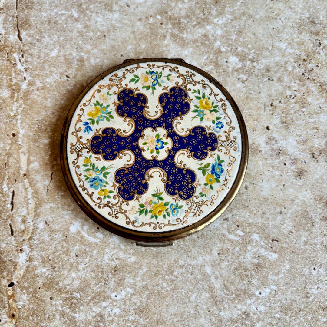Vintage Stratton Enamel Heritage Compact - Etsy