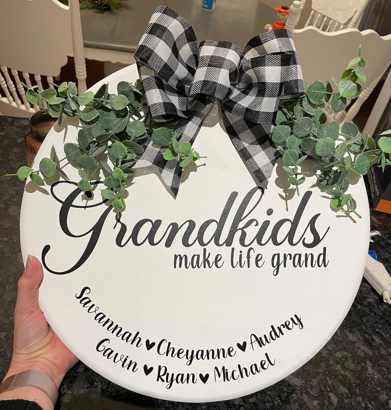 Grandkids Make Life Grand Round Sign/grandkid Sign/ - Etsy
