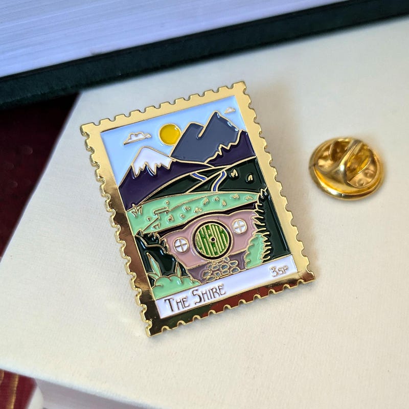 Throne of Glass Enamel Pin - Etsy