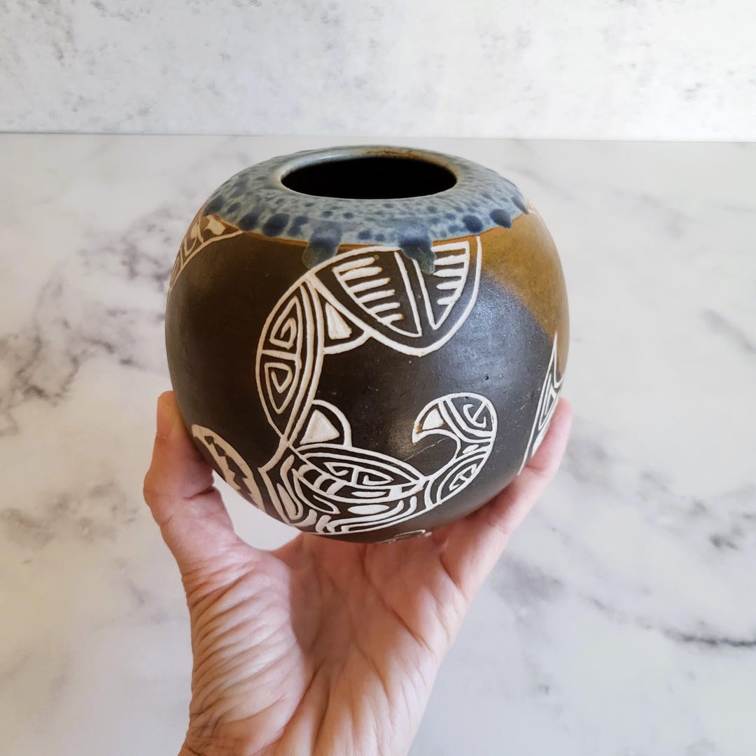 Polynesian Hand Painted Round Pottery Vase, Unique Rotund Design ...