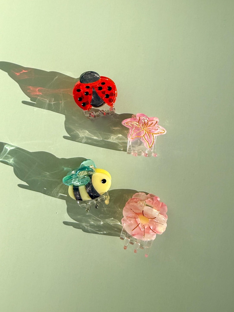 Mini Bee Hair Claw Clip: Cellulose Acetate, Floral Gift - Etsy
