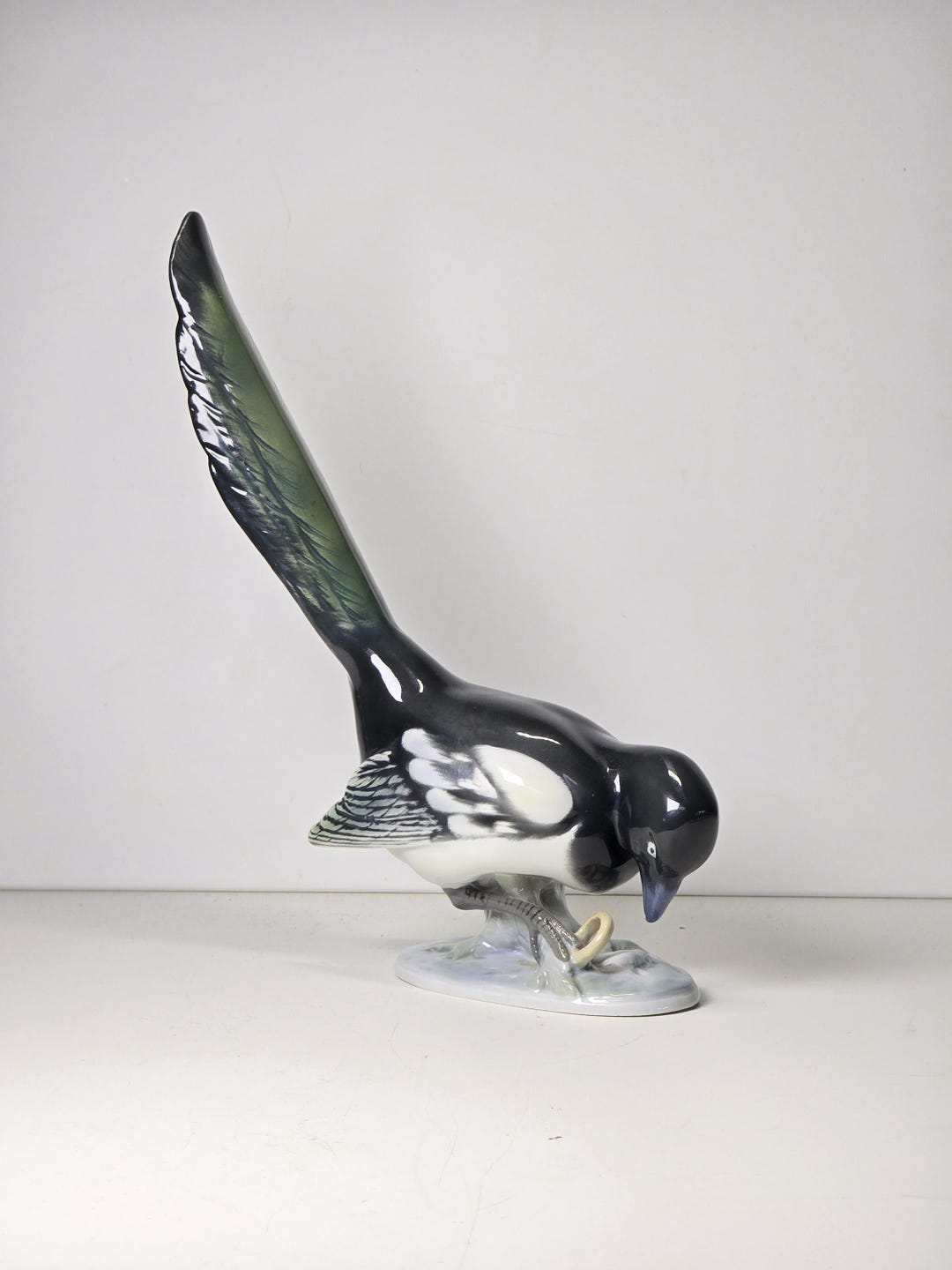 Vintage Metzler & Ortloff Porcelain Magpie Figurine With Gold Ring ...