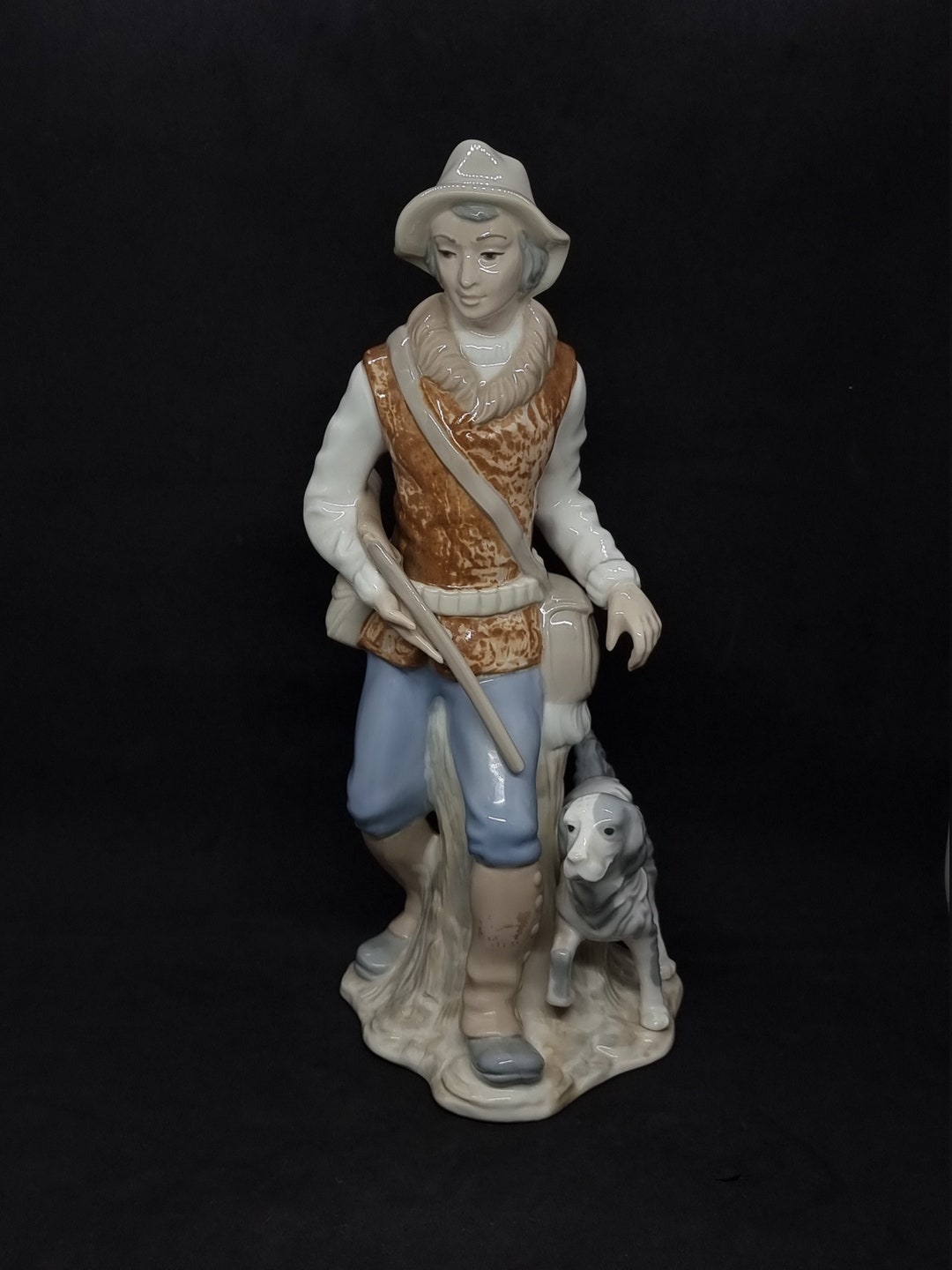 Large "tengra" Porcelain Figurine | Made in Valencia, Spain | - Etsy
