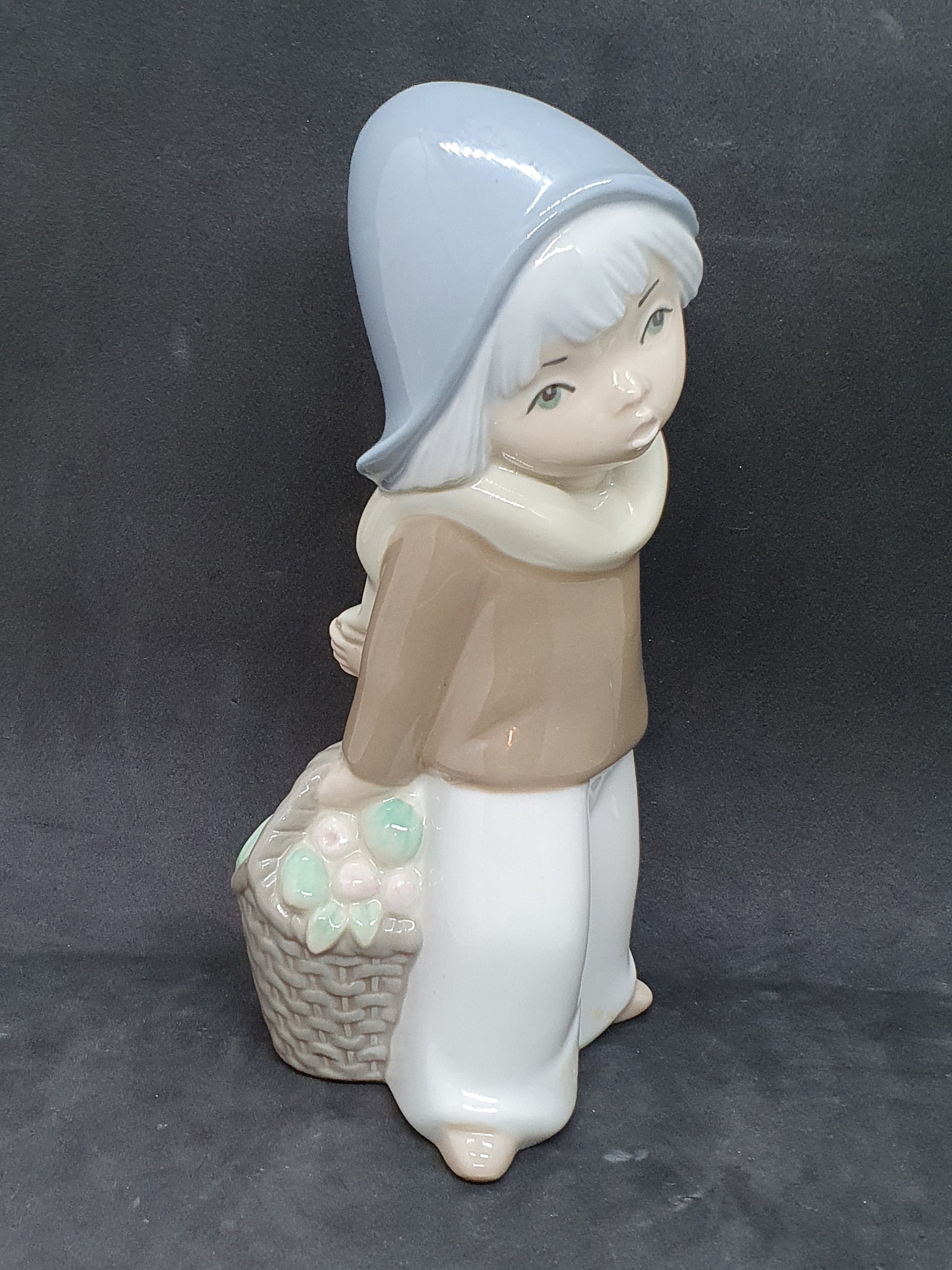 Porcelain Casades Girl Figurine | Spanish Porcelain Stature | Vintage ...