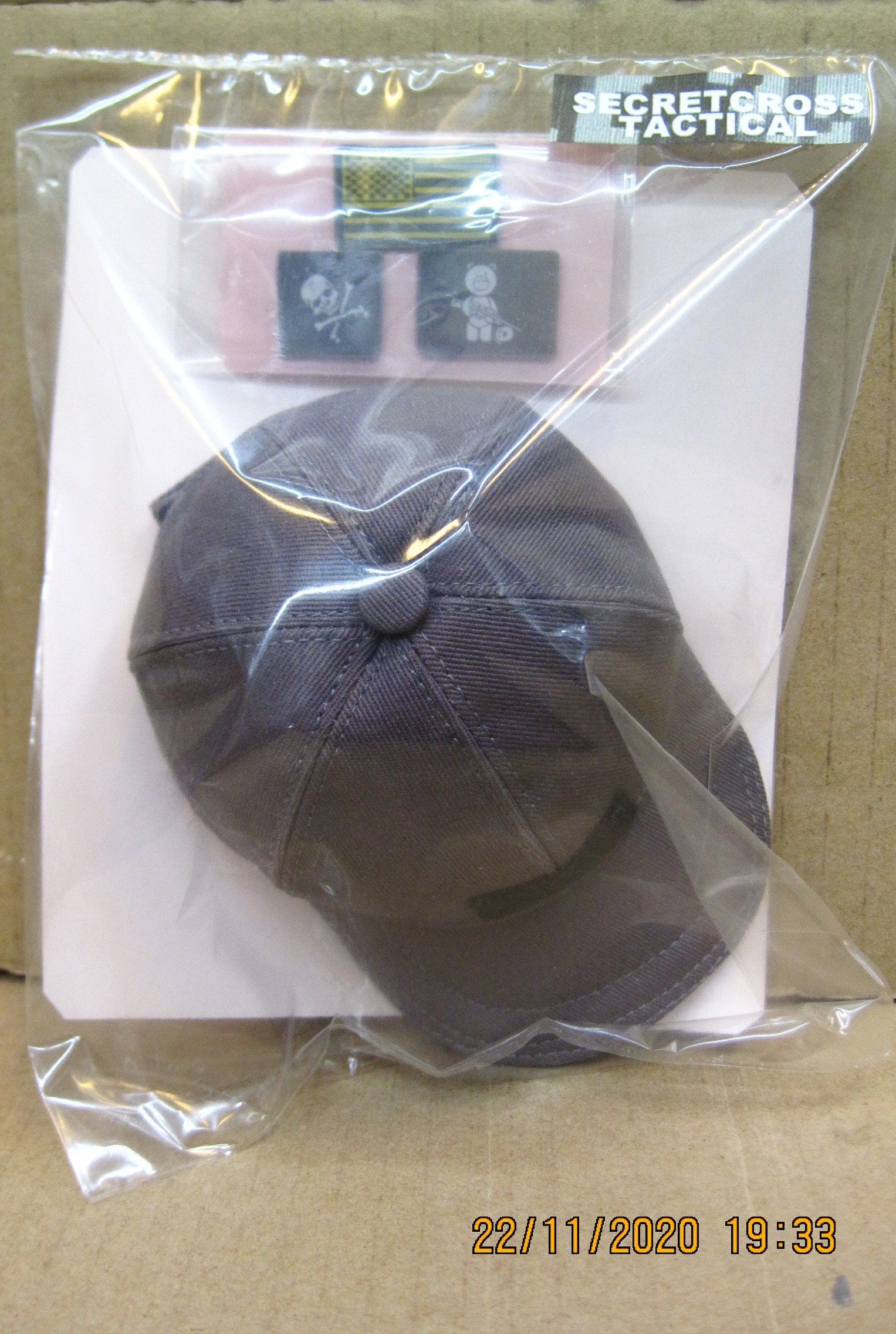 1:3 Scale Miniature Model Baseball Cap Grey Color With Three Badges Fit ...