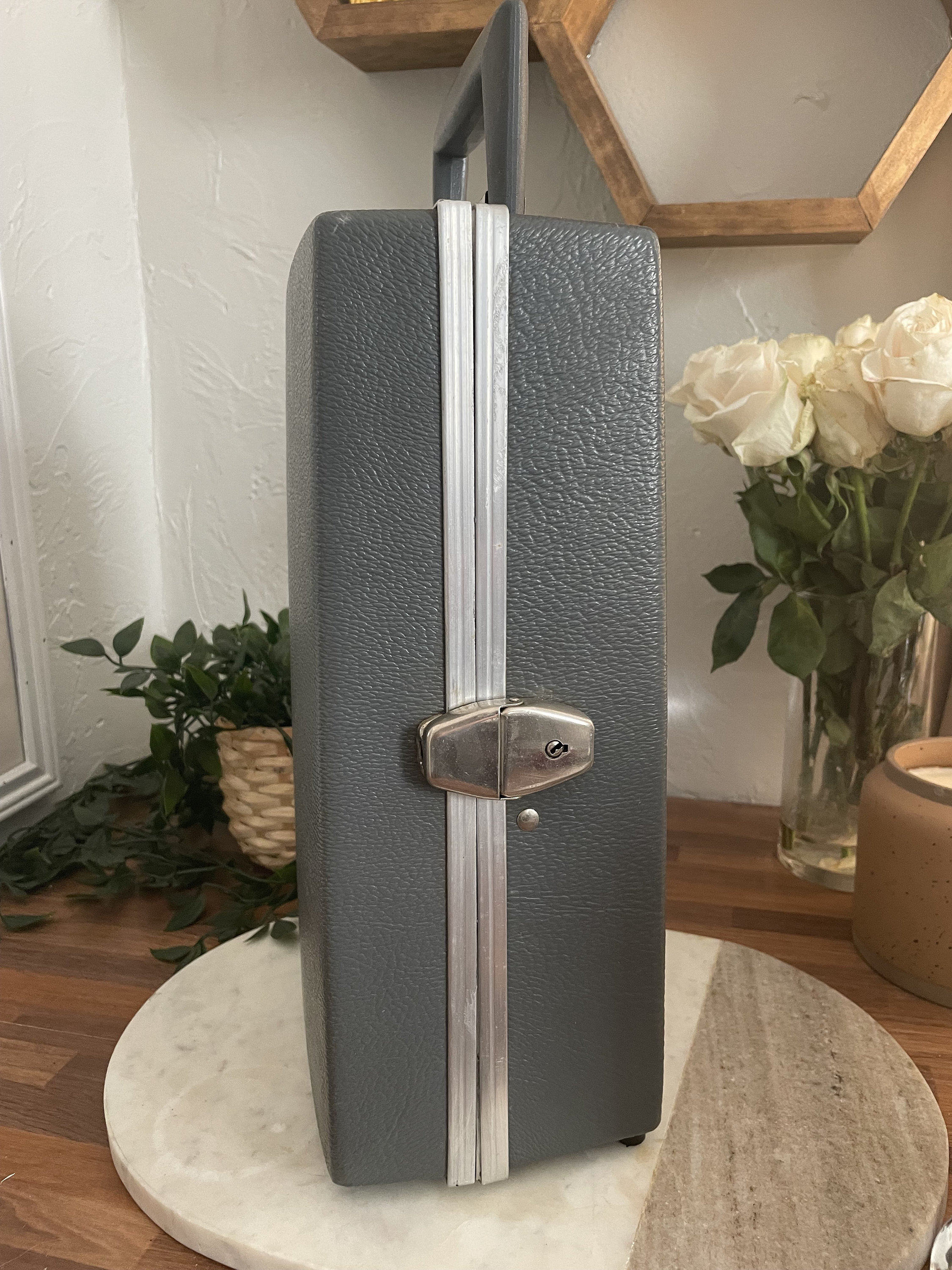 Vintage Travel Bar Portable Pub 2 Bottle Suitcase Cocktail Liquor ...