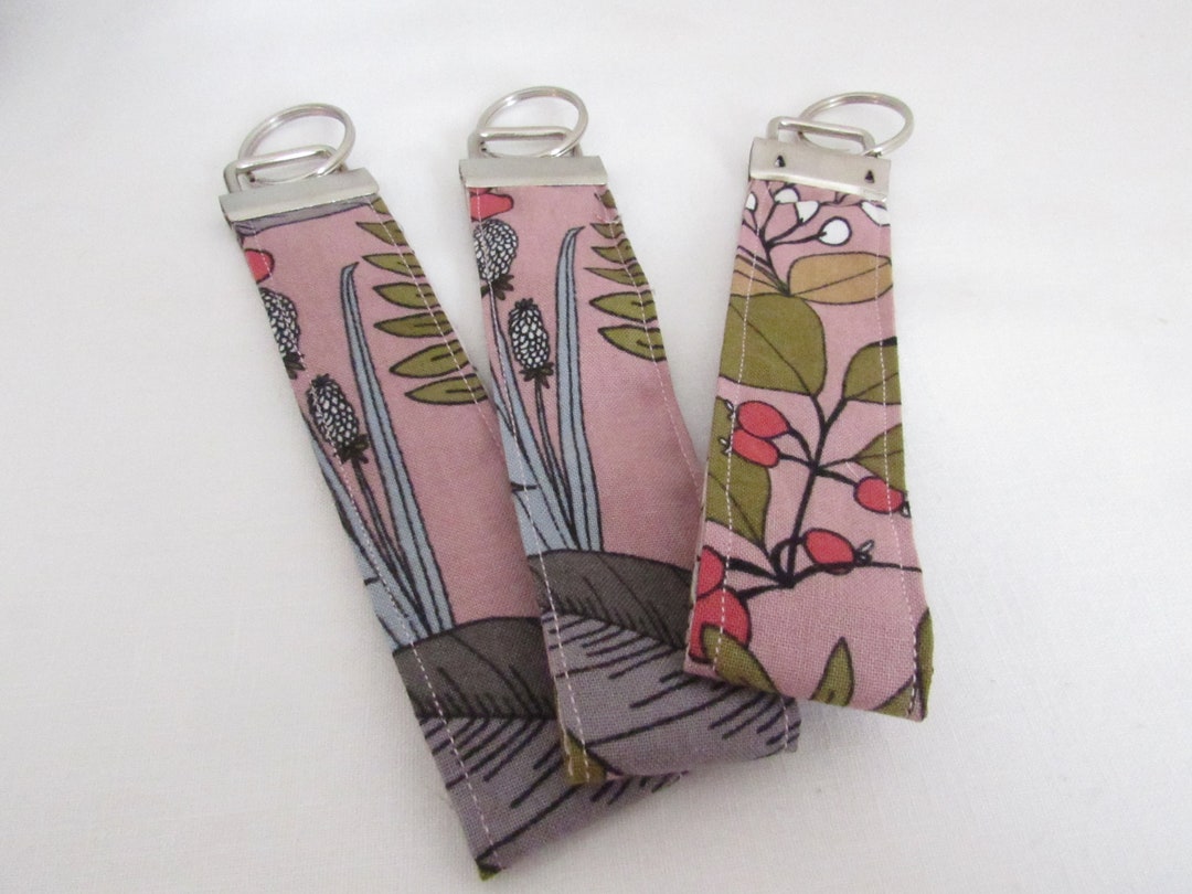 Ghastlie Botanical Fabric Key Fob, Keychain, Zipper Pull - Etsy