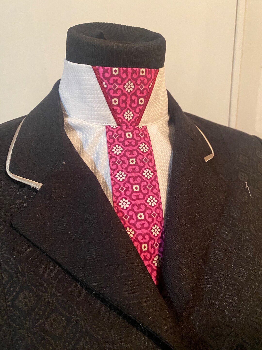 New Hunt Seat English Show Dickie White Textured Cotton and Pink Trim ...