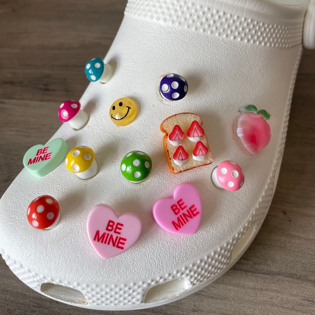 Tiny Rainbow Mushroom Croc Charms Set of 7 Charms - Etsy