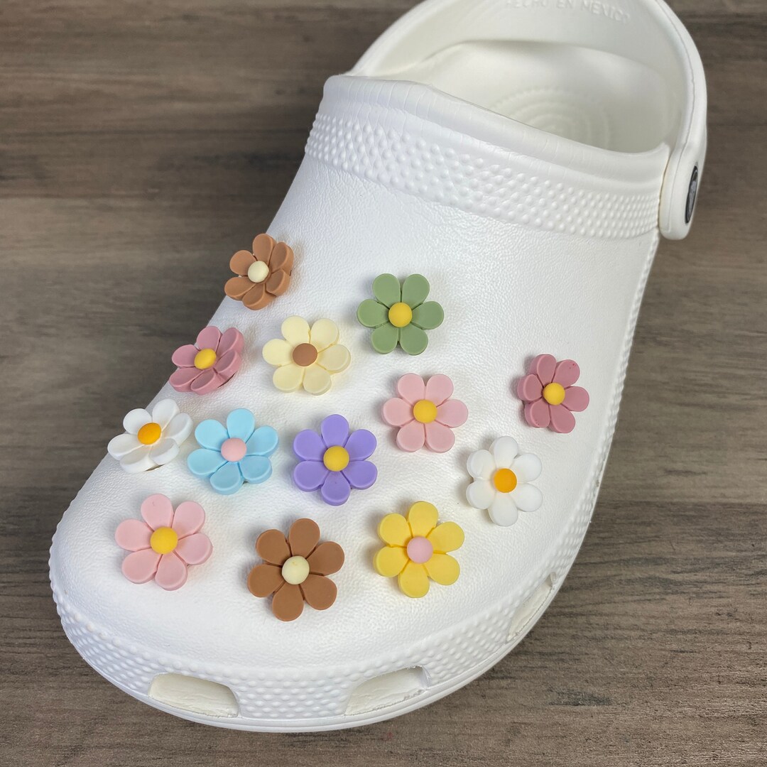 Retro Vibe Flower Shoe Charm Set | Set of 4 or 9 Charms (any ...