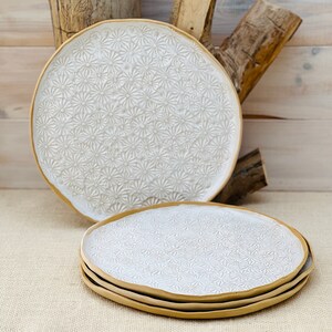 Ceramic Dinner Plate Daisy Pattern - Etsy