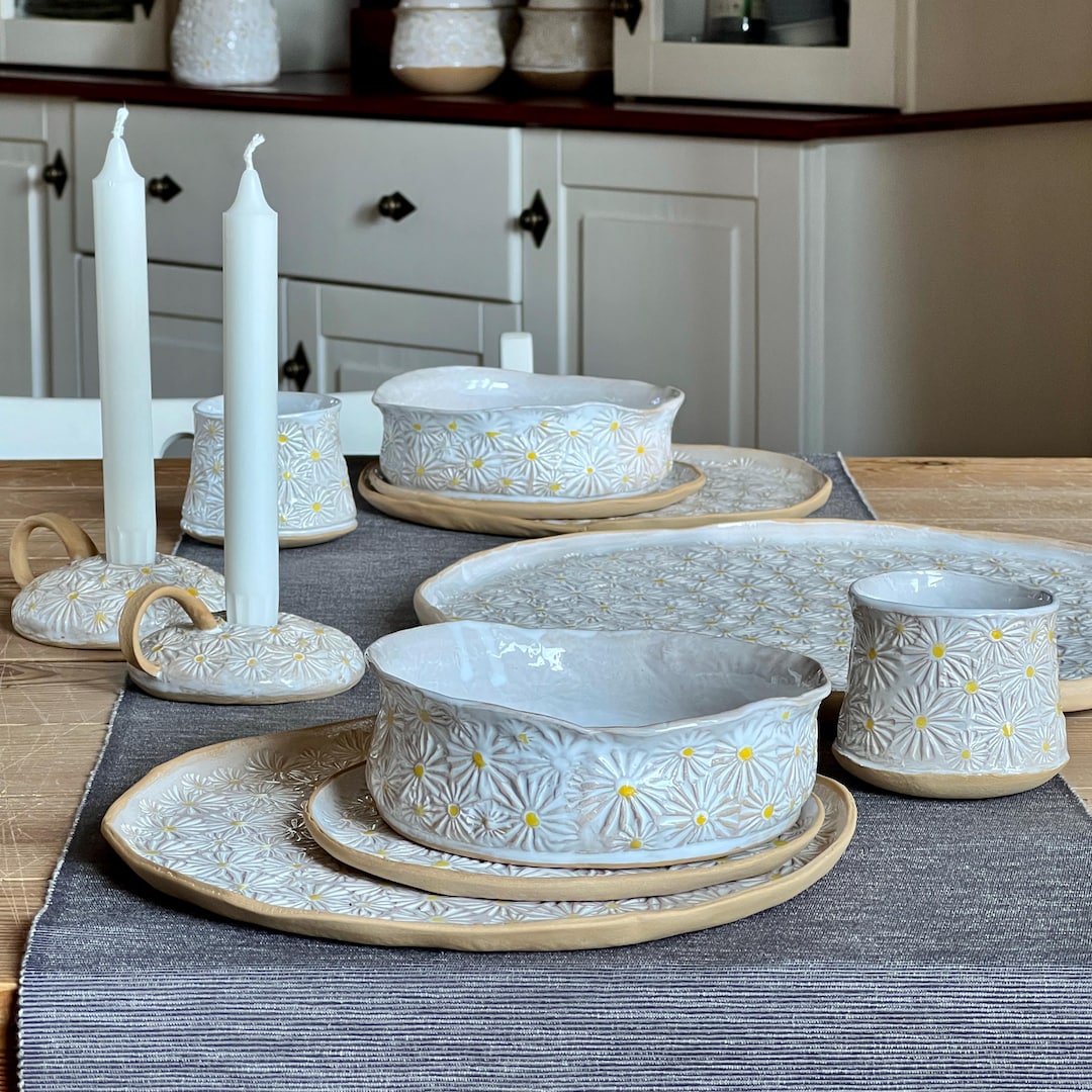 Handmade Dinner Set With Daisy Floral Pattern - Etsy