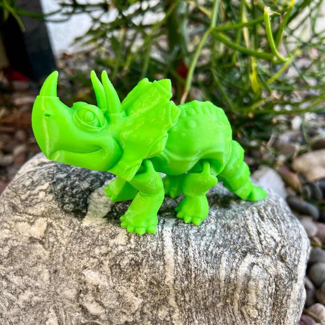 Triceratops Articulated Flexi Toy Cute Fun Birthday Gift Kids Dinosaur ...