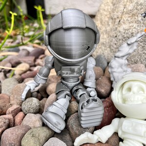 Astronaut Skeleton Articulated Flexi Fidget Toy Spaceman Reptile Desk ...