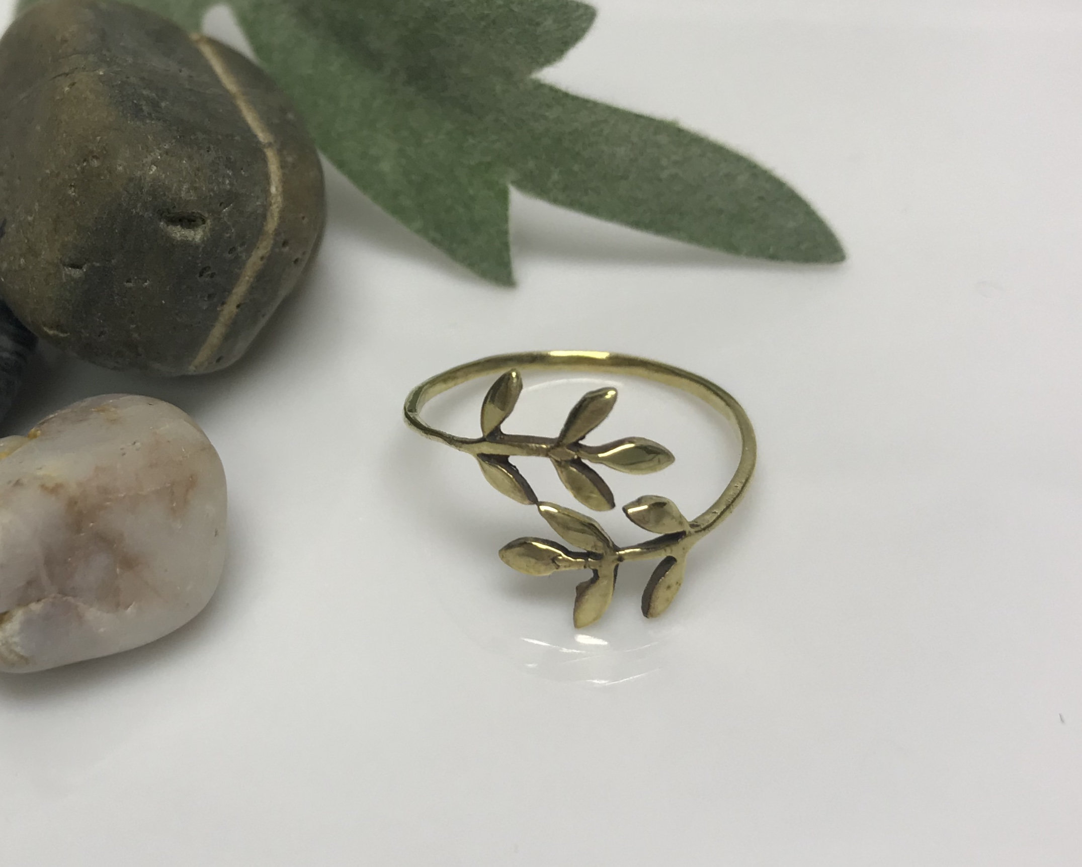 Brass Leaf Ring - Etsy