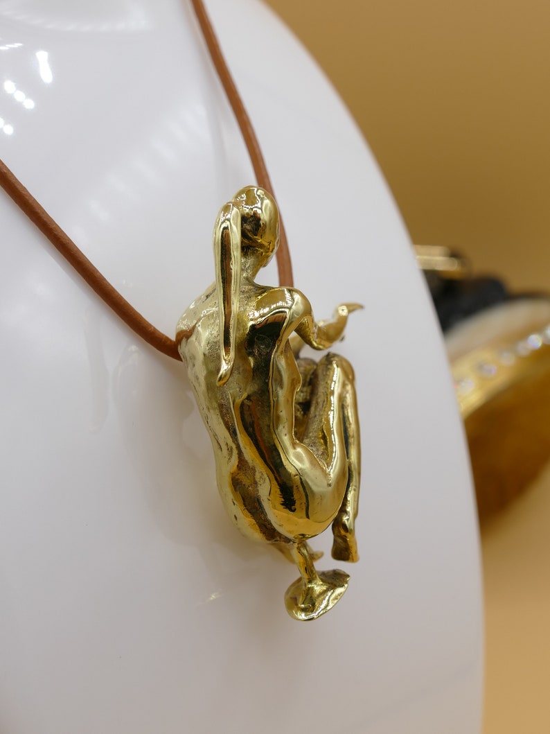 Xl 3d Erotic Pendant Peeing Pissing Woman Pee Etsy