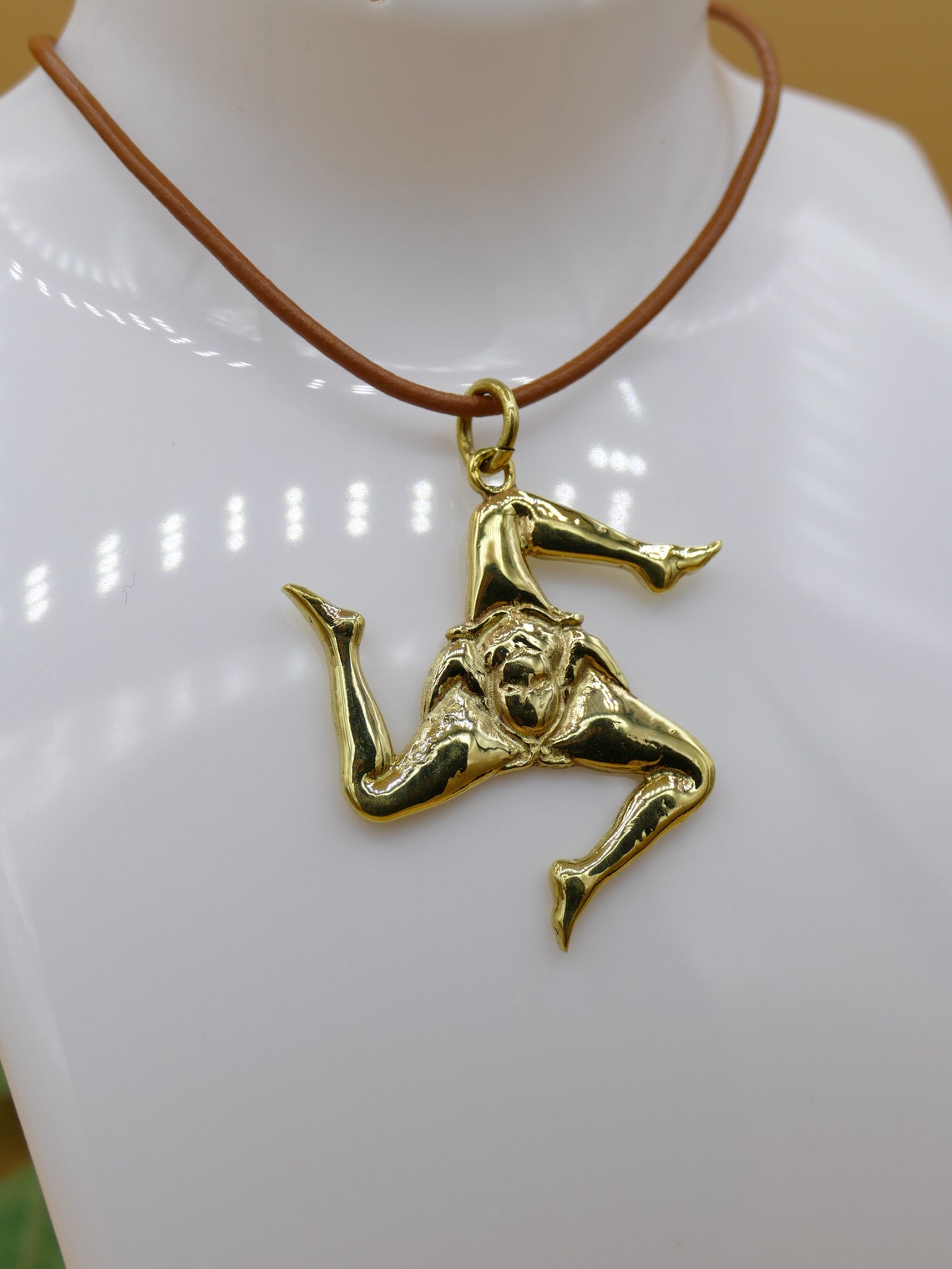 Triskele 3D Relief Pendant Face With Female Legs - Etsy Canada