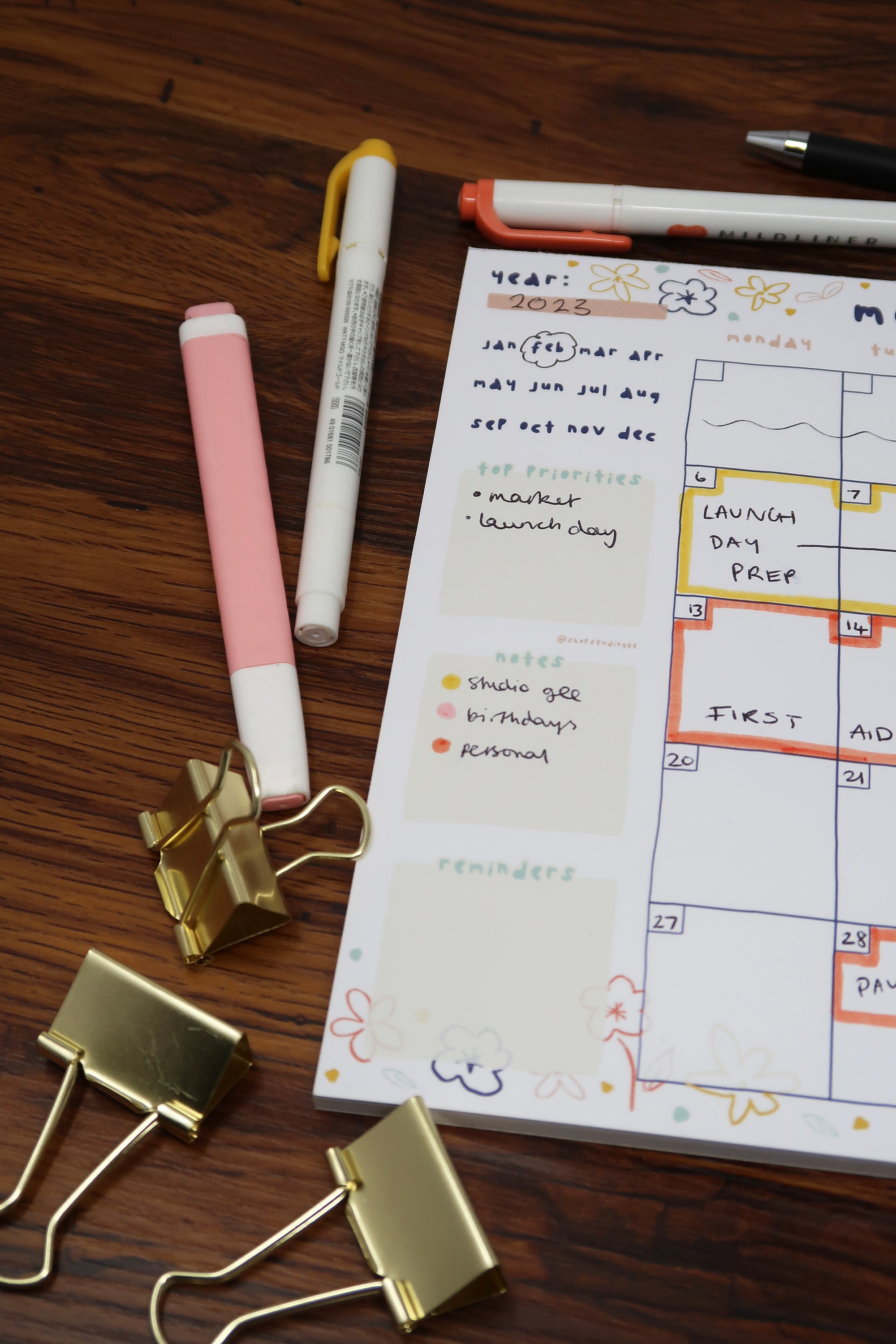 Floral Monthly Planner A4 Notepad Landscape Desk Pad, Month, Monthly ...