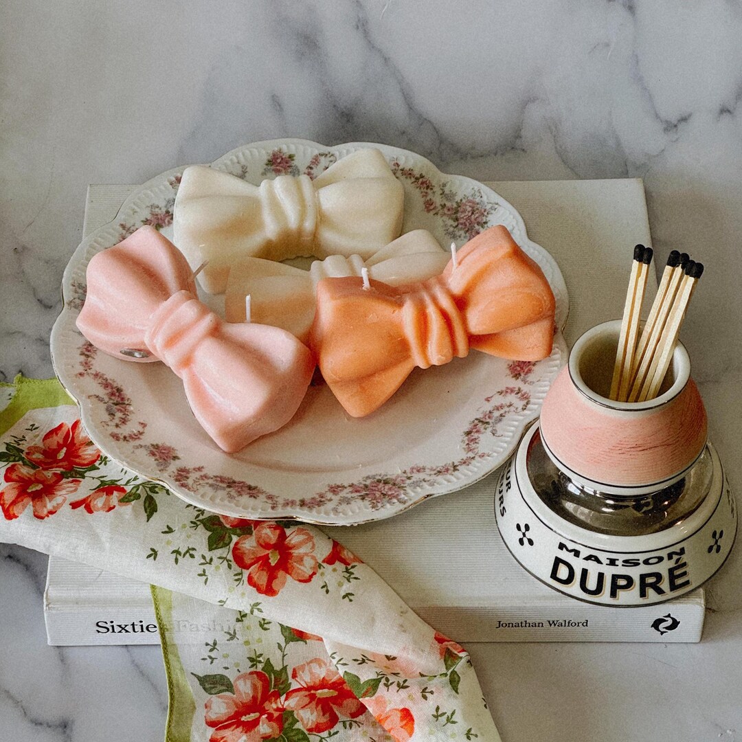 The Matriarch's Hand-poured Bow Candles - Etsy
