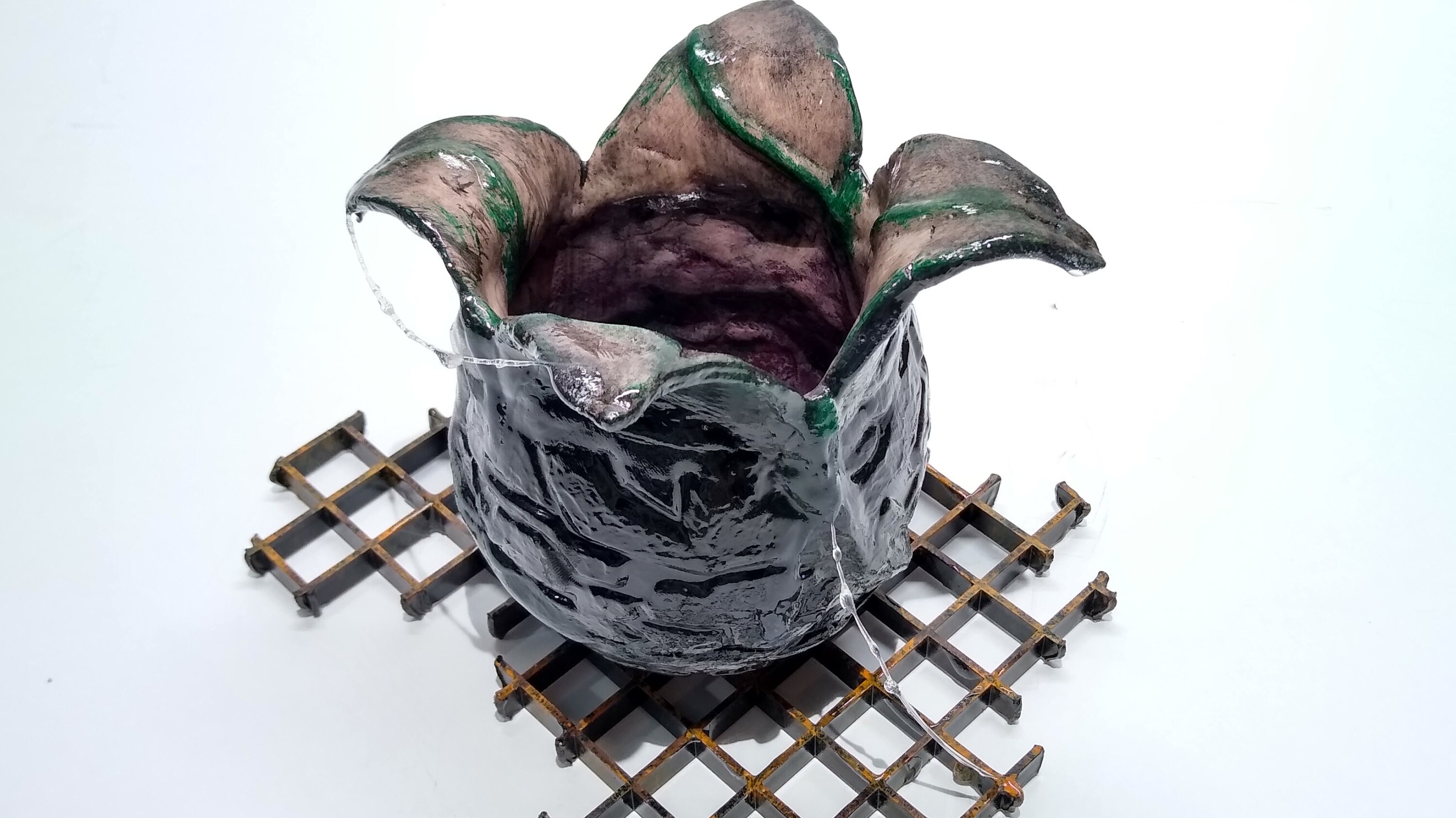 Alien Egg Prop open | Etsy