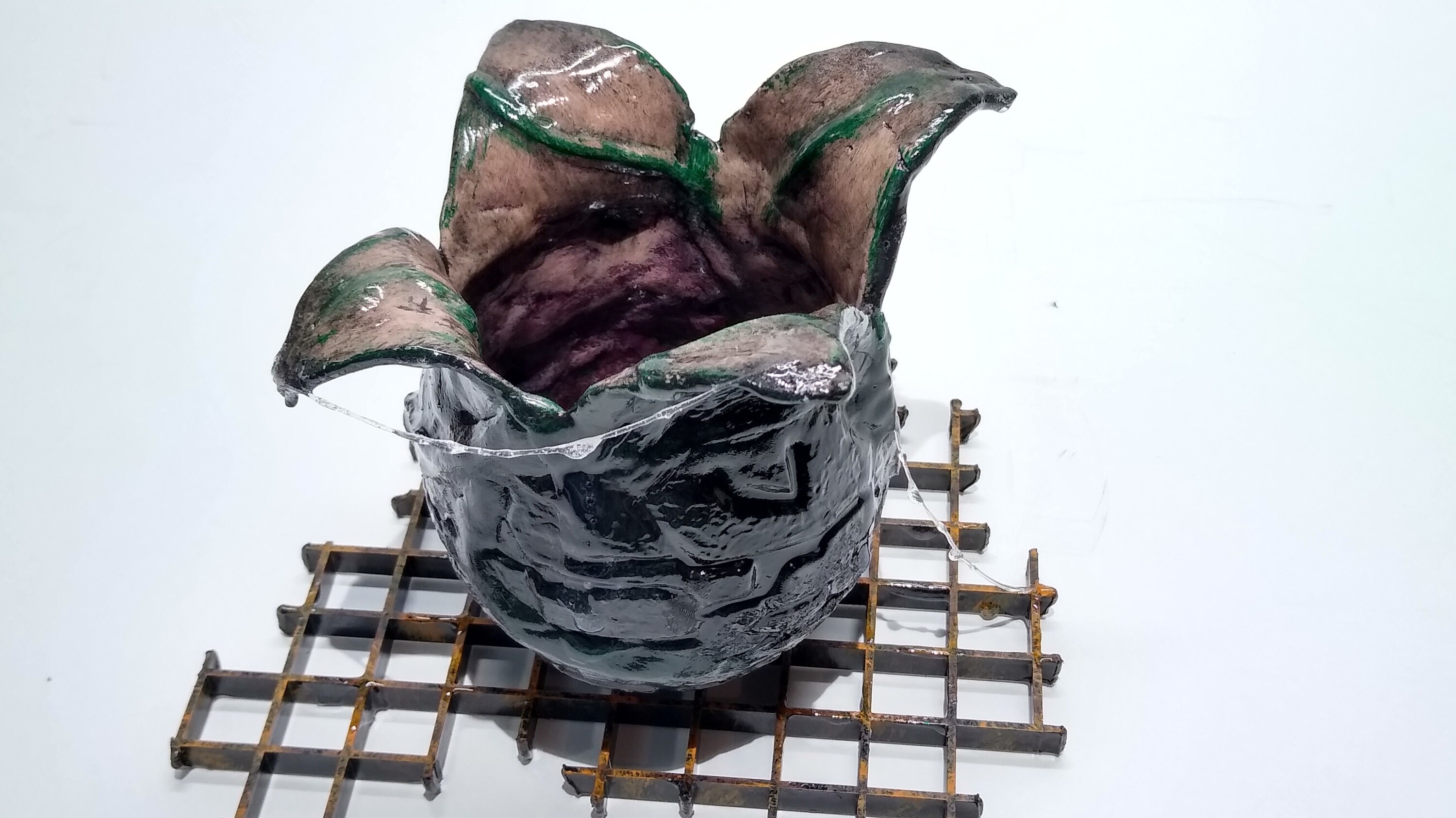 Alien Egg Prop open | Etsy