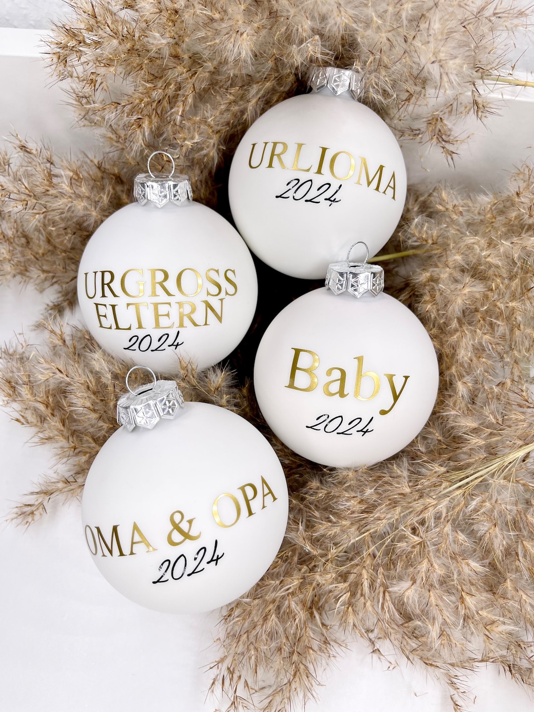 Personalized Christmas Bauble Mom Dad Grandma Grandpa Christmas Tree ...