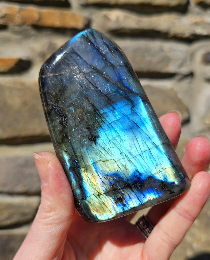 Flashy Laboradite Free Form Stone Crystal Carvings, Blue Flashy ...