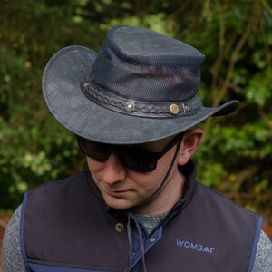 Wombat Foldable Black Leather Hat the Wilds AIR Full Grain Leather Mesh ...