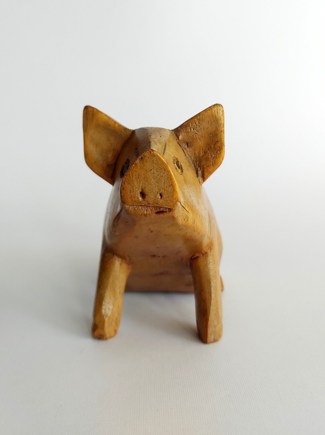 Wooden Sitting Pig Sculpture Wood Carving Animal Figurine - Etsy Norway