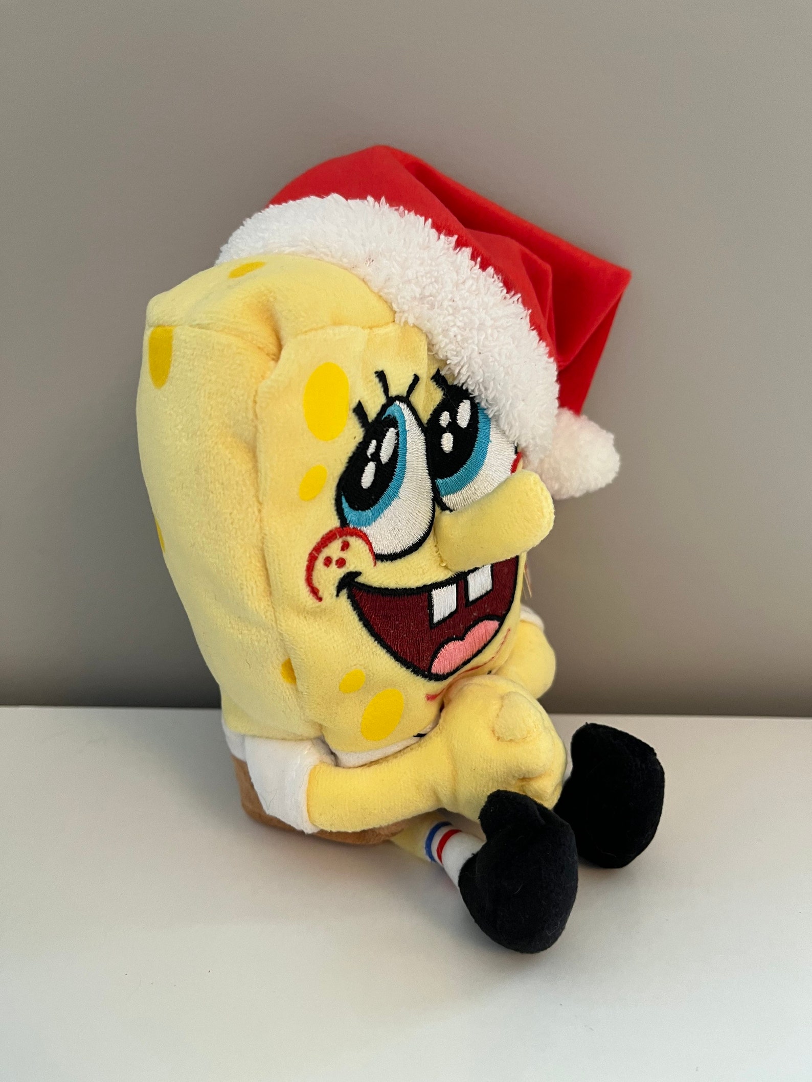 Ty Beanie Baby “spongebob Squarepants Jolly Elf” From Spongebob! (8.5 ...