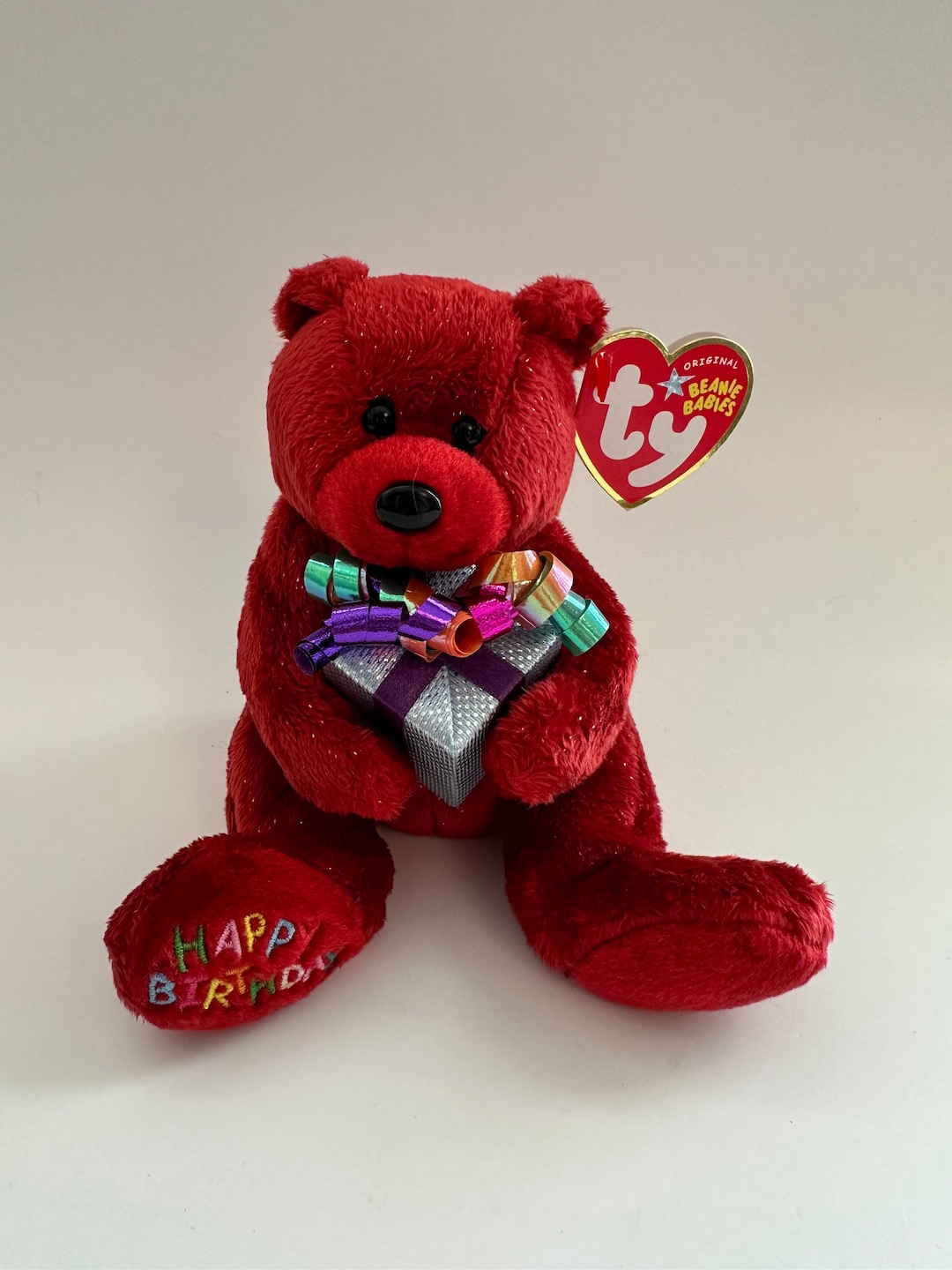 Ty Beanie Baby “happy Birthday” the Red Bear Holding Present (7.5 Inch ...