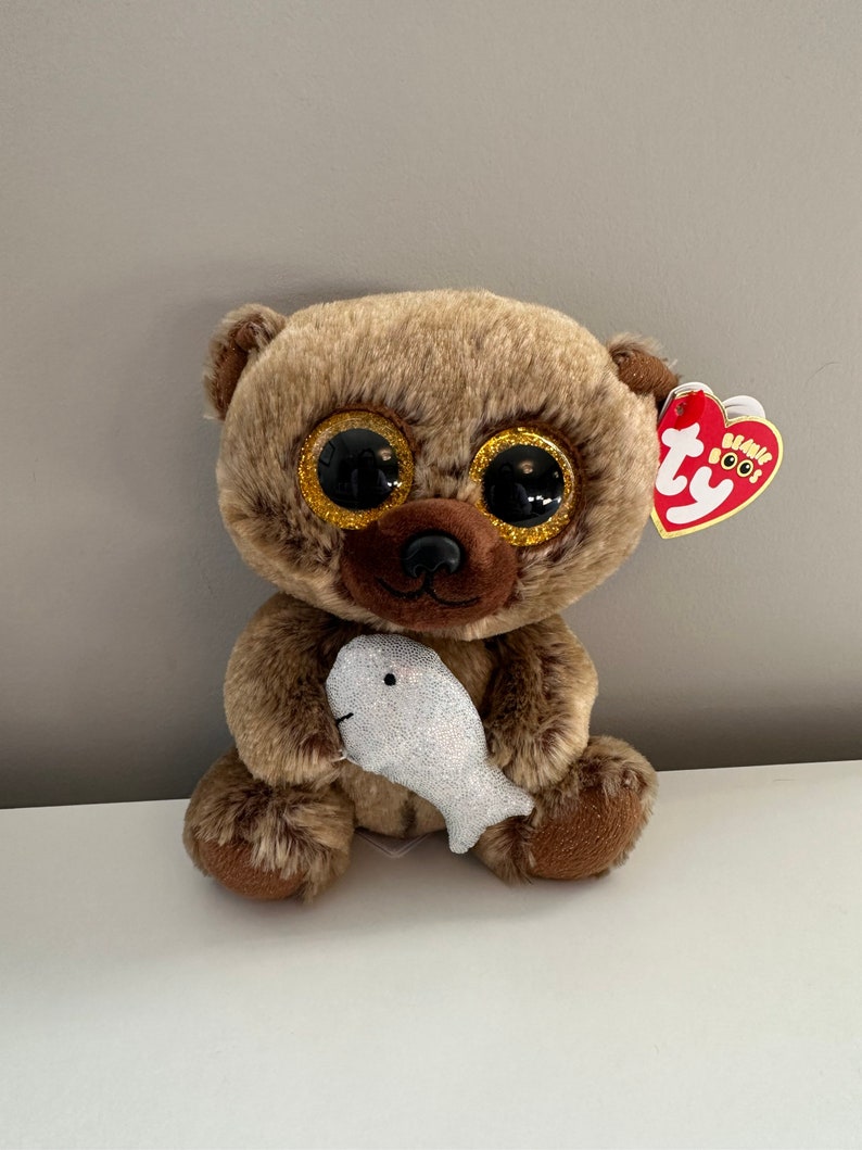 Ty Beanie Boo “henry” the Bear Holding Fish - RARE Canada Exclusive! (6 ...