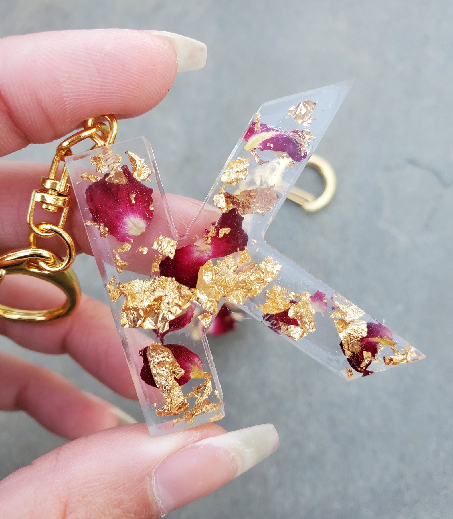 Custom Gold Flakes & Rose Keychain | Floral Resin Letter Keychain ...