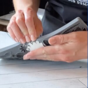 IOD Primitive Mould * Iron Orchid Designs Folk Art Flowers Rabbits ...