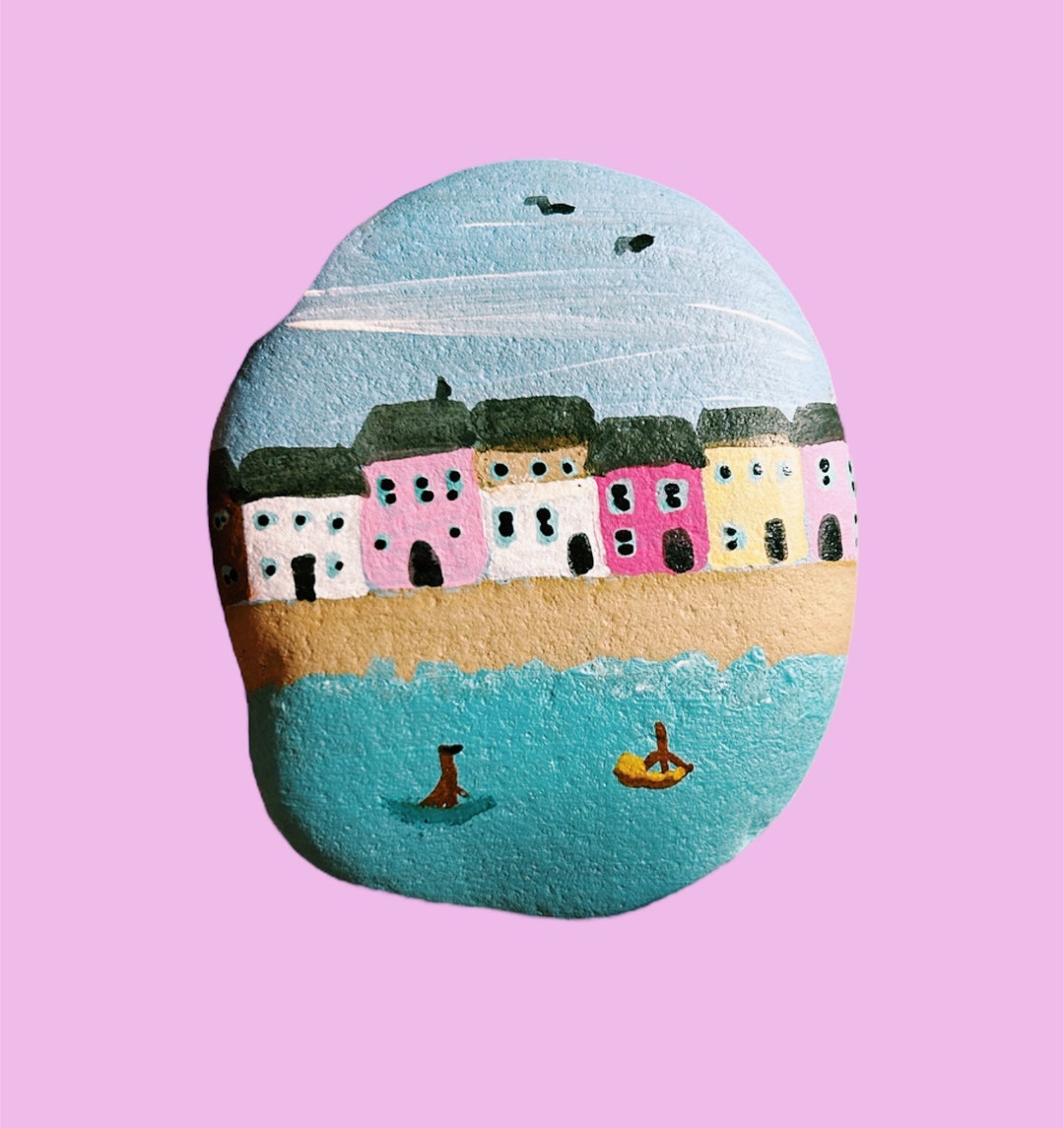 Seaside Town/ Harbour Town Painted Pebble / Paperweight - Etsy