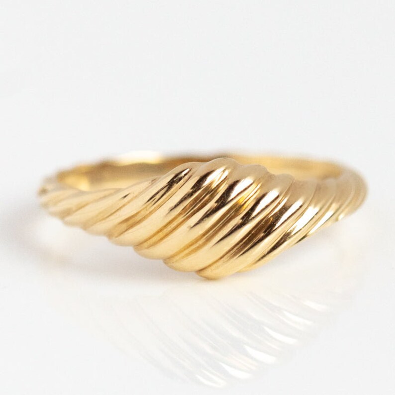 Solid 14k/9k Gold Twisted Signet Ring, Minimalist Gold Ring, Small/tiny ...