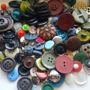 Lot of 150 Vintage Craft Button Mix. - Etsy