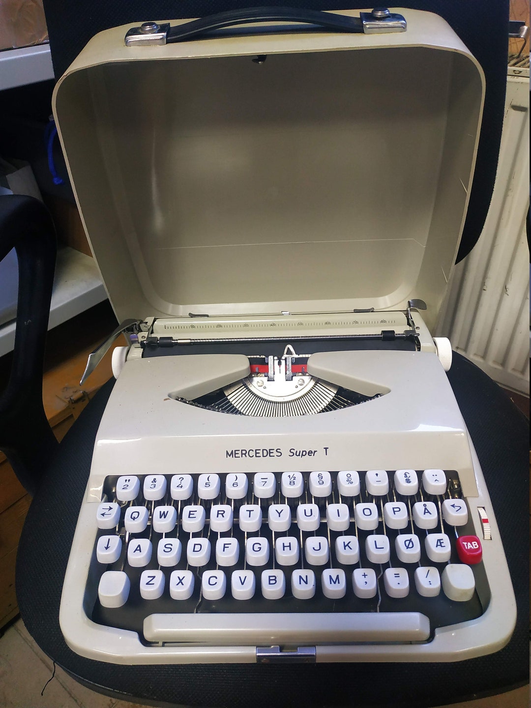 Vintage Mercedes Typewriter. - Etsy