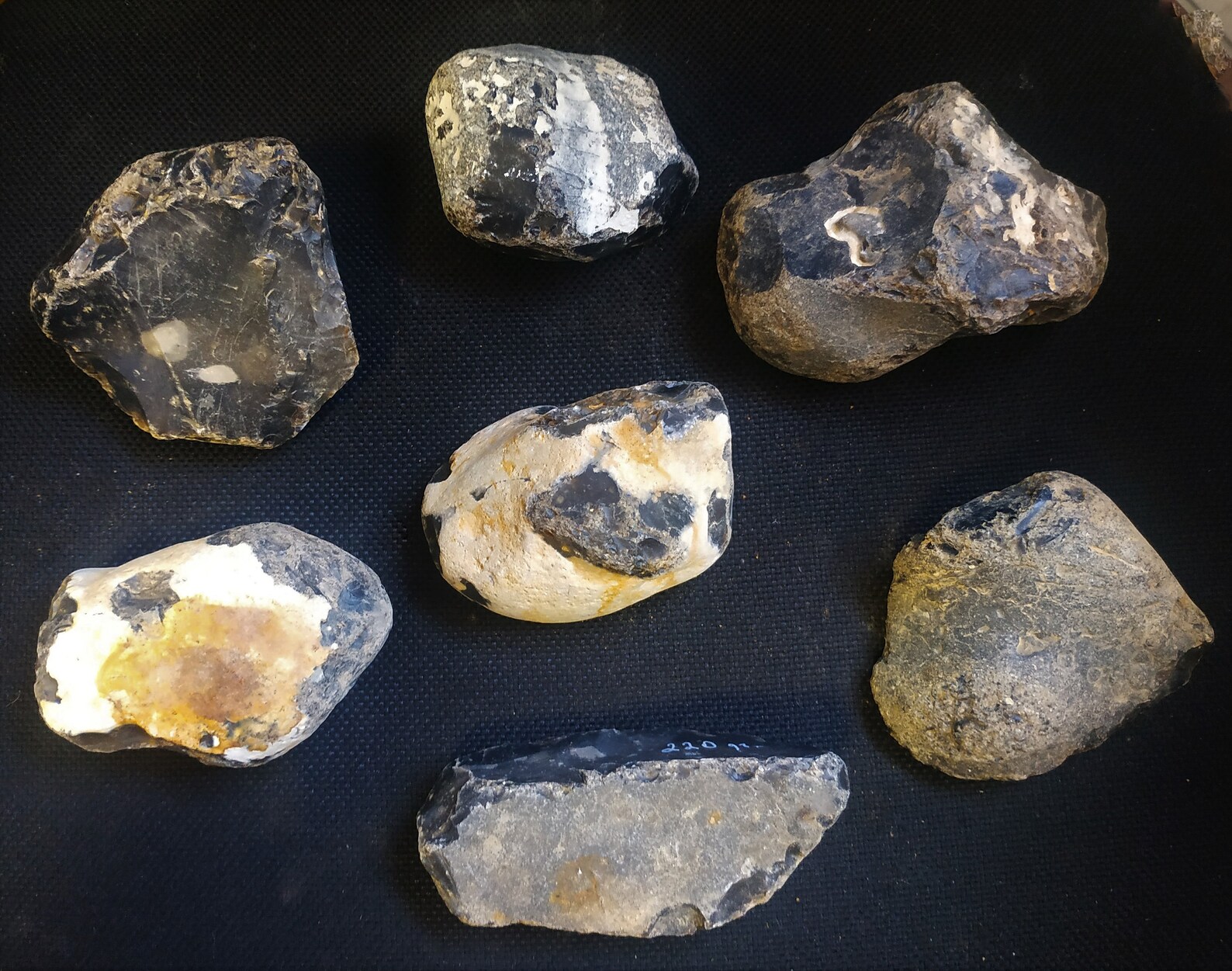 Black FLINT Stone Fire Stone. - Etsy