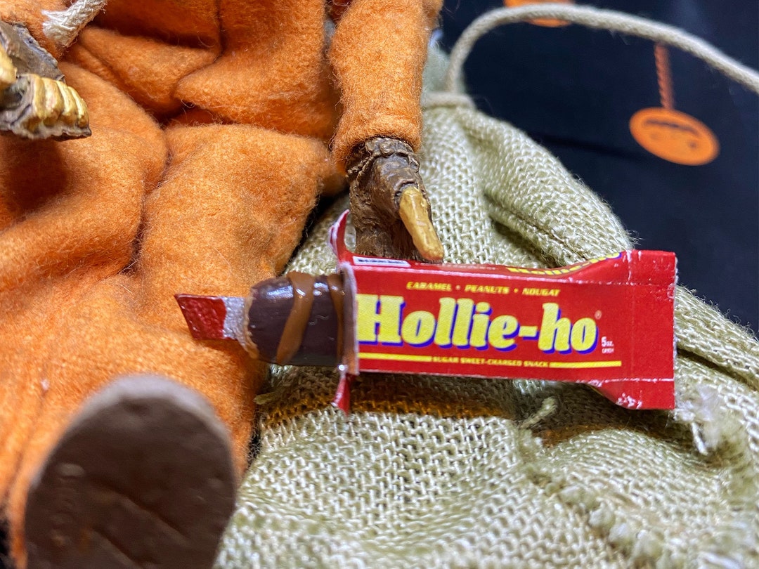 MINIATURE Trick 'r Treat Sam Hollie-ho Chocolate Razor - Etsy Ireland