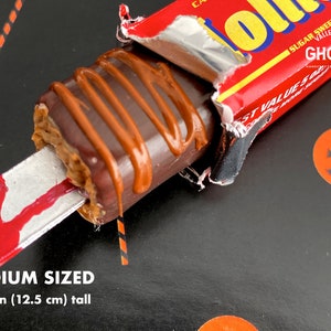 MEDIUM SIZED Trick 'r Treat Sam Hollie-ho Chocolate Razor Blade Candy ...