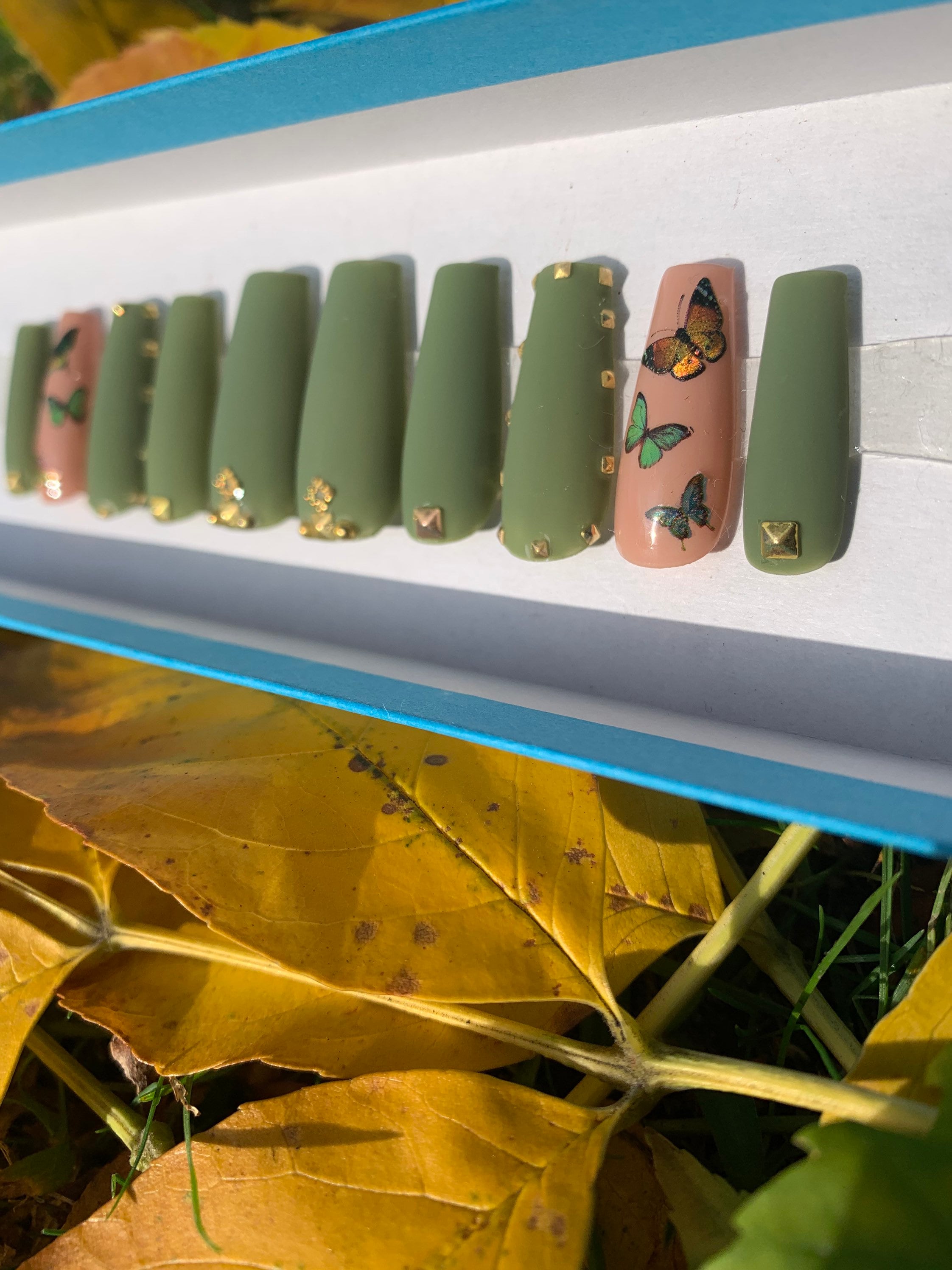 Commander| Coffin Nails|press on Nails| Green Nails|nude Nails| Fall ...