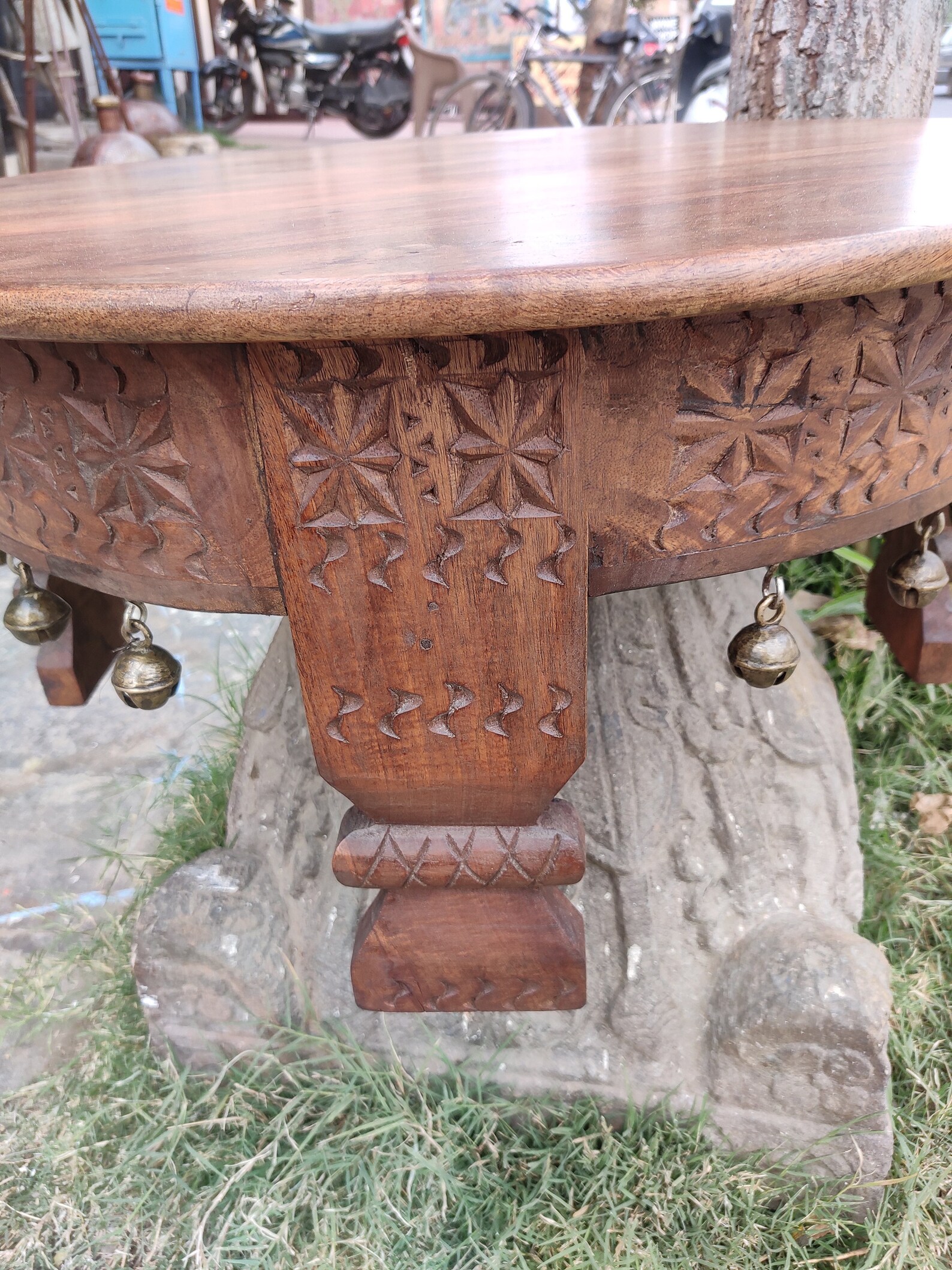 Indian Carved Chakki Coffee Table, Vintage Grinder Table - Etsy