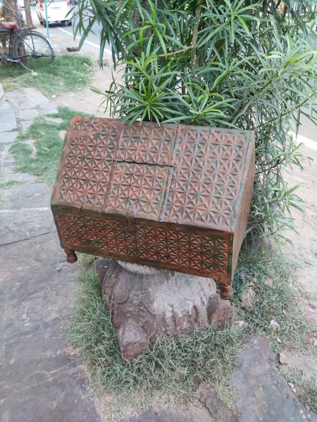 Handcarved Wooden Storage Hut Shaped Box/wooden Chest Box/handmade ...