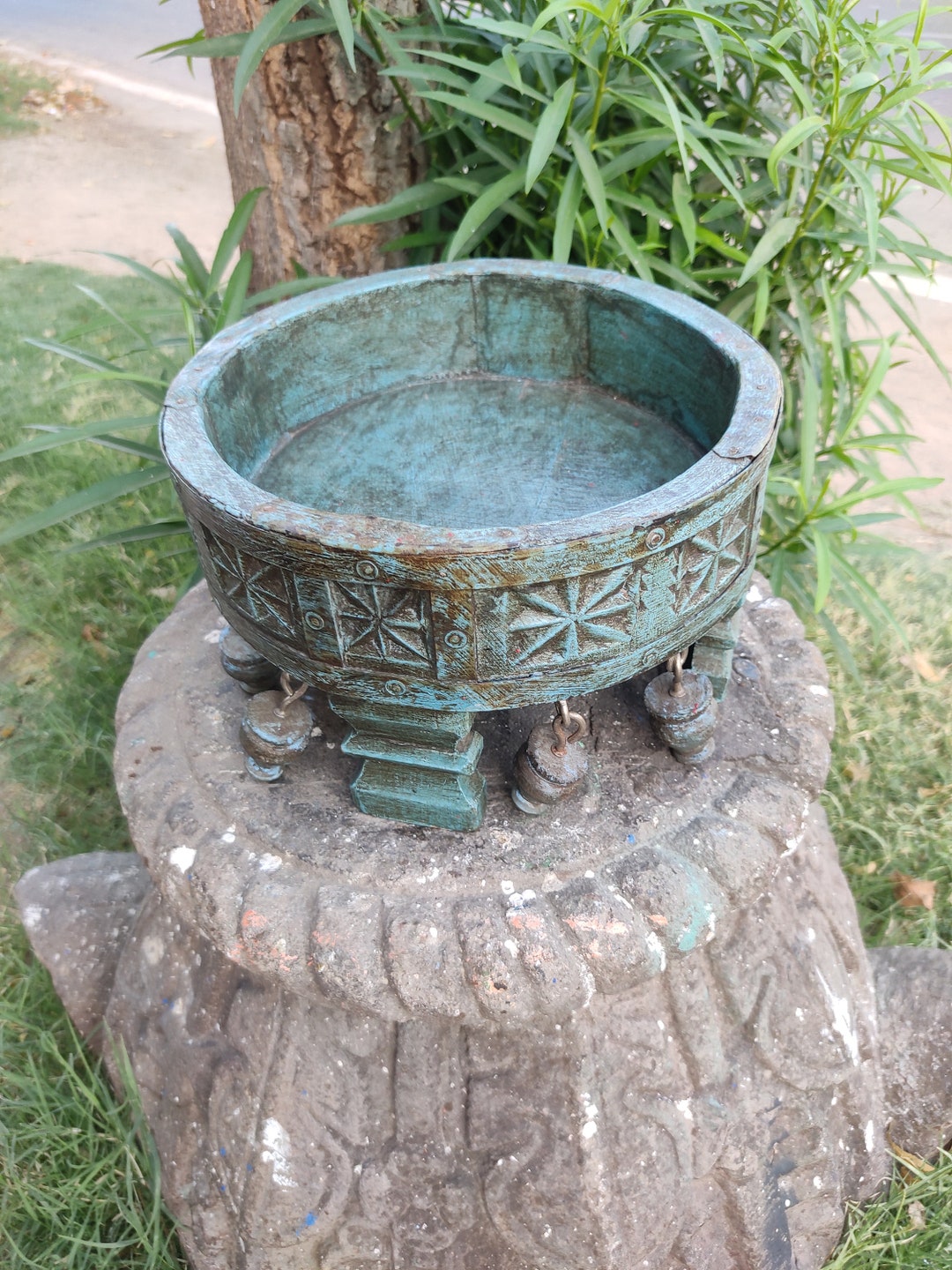 Wooden Indian Chakki Grinder Table, Engraved Distressed Finished Chakki ...