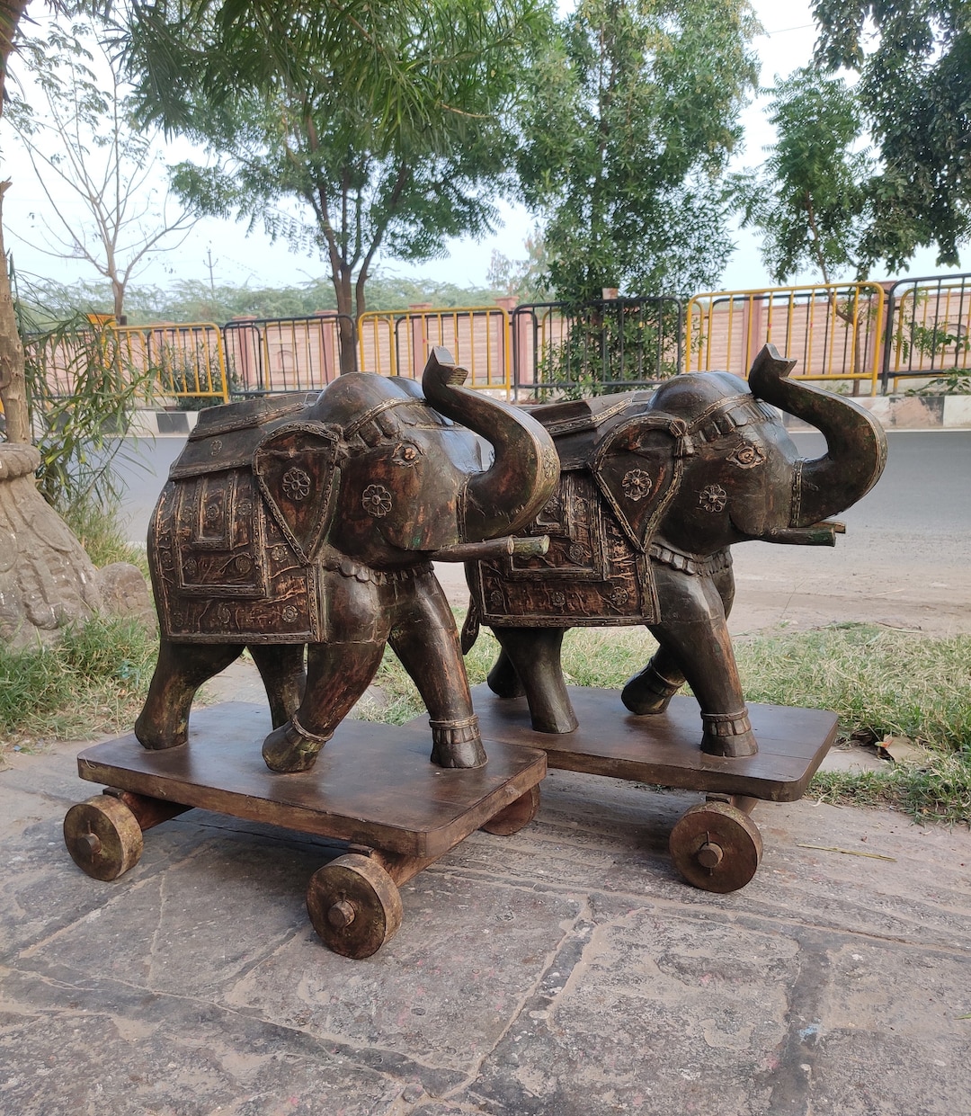 Vintage Brass Fitted Wooden Elephant on Wheels/vintage Figurines/garden ...